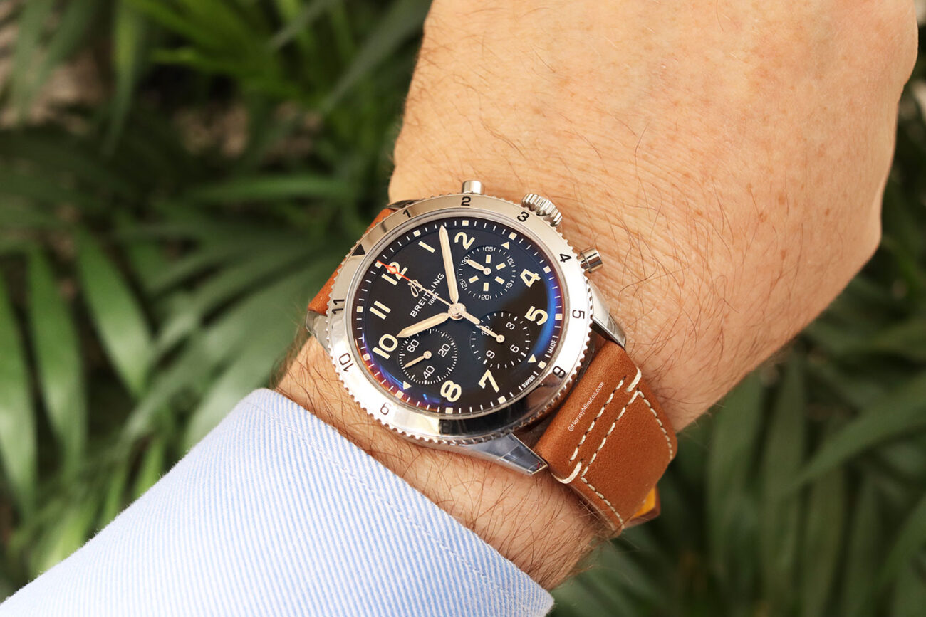 Breitling Classic AVI Chronograph 42. Fotos en vivo y precio - Horas y ...