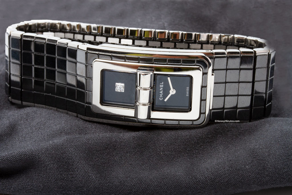 Chanel Code Coco: Puro Chanel, con fotos en vivo y precios - Horas y ...