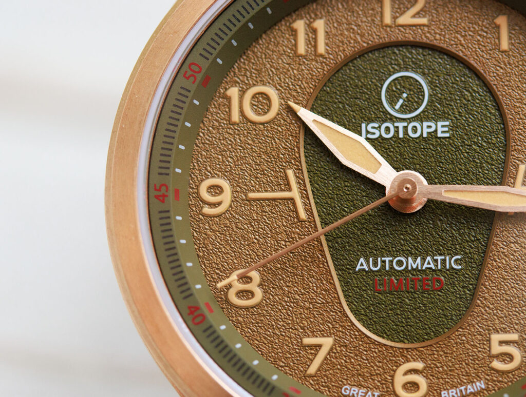 Isotope Old Radium Bronze Tobacco. Fotos en vivo y precio - Horas y Minutos