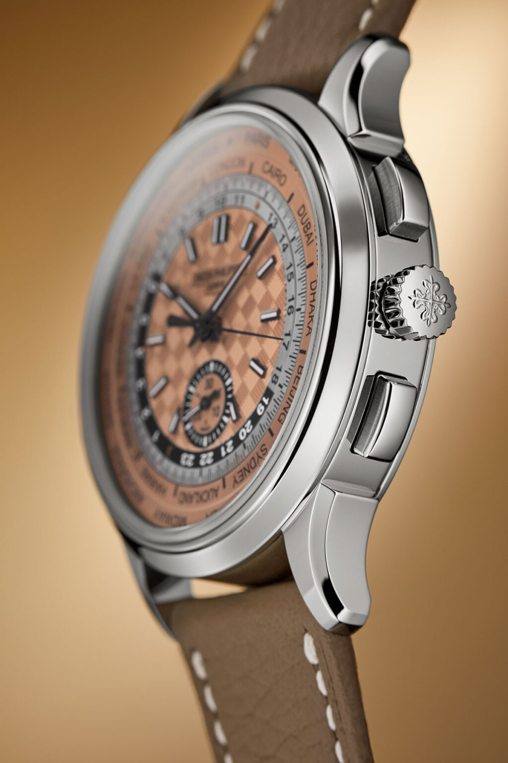 Patek Philippe World Time Flyback Chronograph. El acero complicado ...