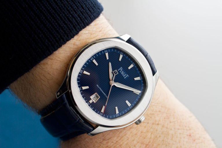 El Piaget Polo S se viste de azul y oro. Y mejora su precio - Horas y ...