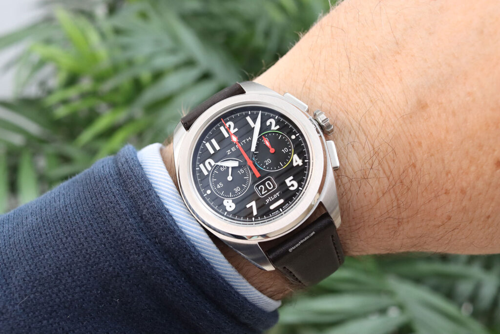 Zenith Pilot Big Date Flyback Chronograph. Fotos en vivo y precio ...